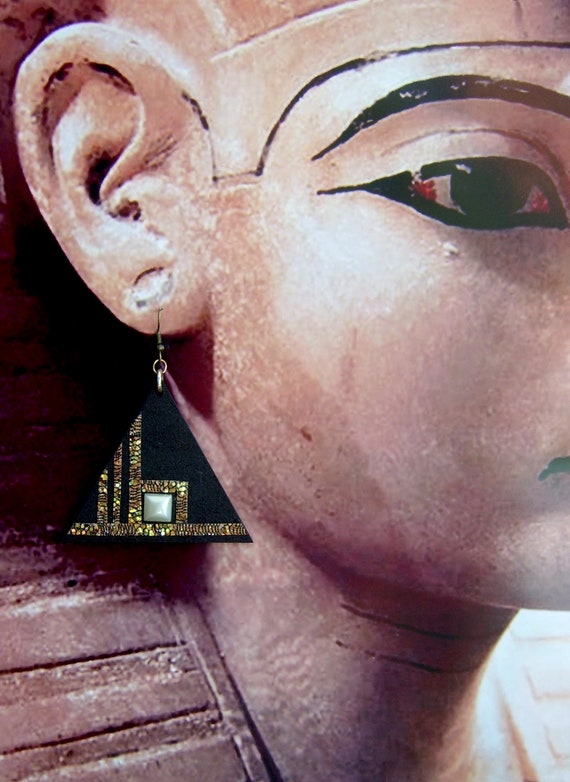 bold gold plate ear wires triangle pyramid pearl squa… - Gem