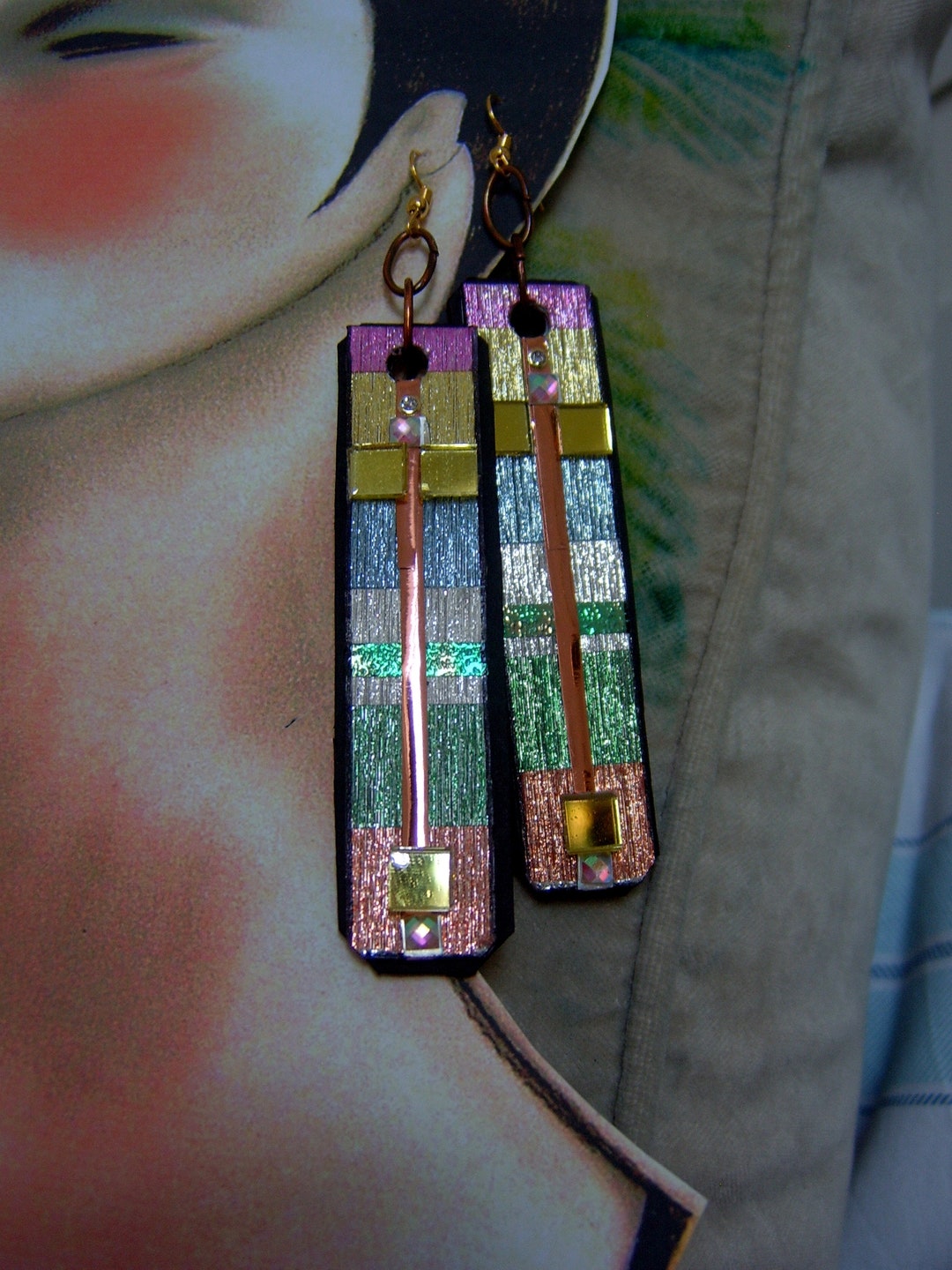 Recycled Earrings Geometric Gold Shimmering Rainbow Lozenge Effect Mod ...