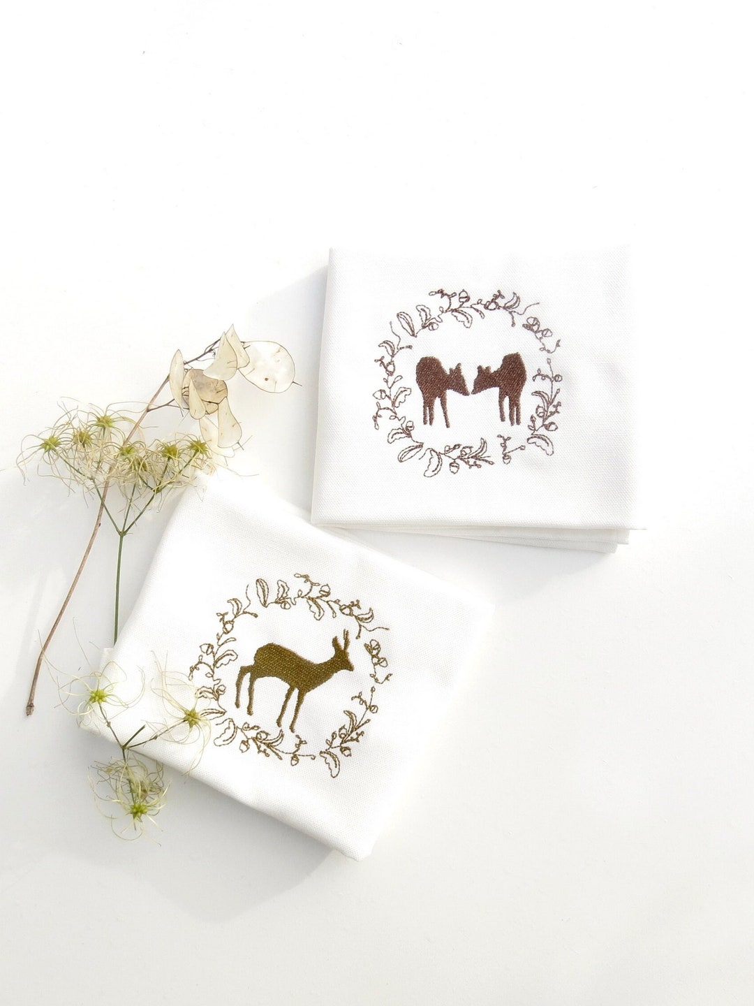 2 Embroidery Files Deer Roebuck in a Wreath of Leaves Acorns Paper Cut ...