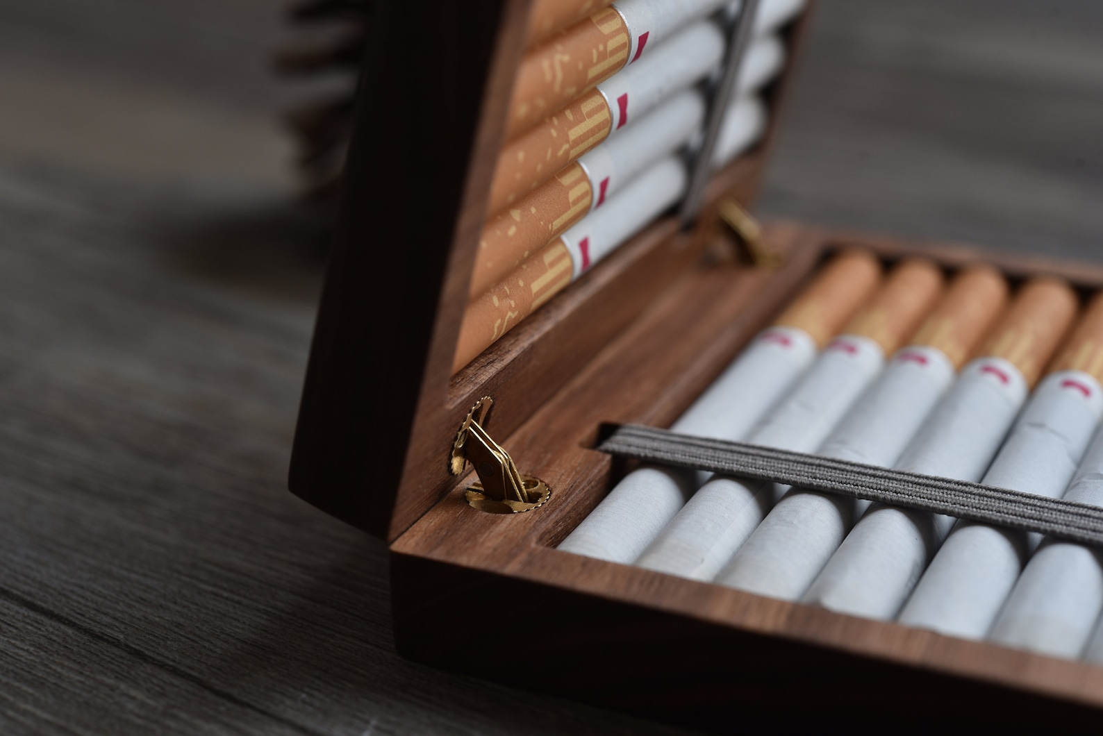 Personalized Cigarette Case, Wood Cigarette Holder, Retro Cigarette ...