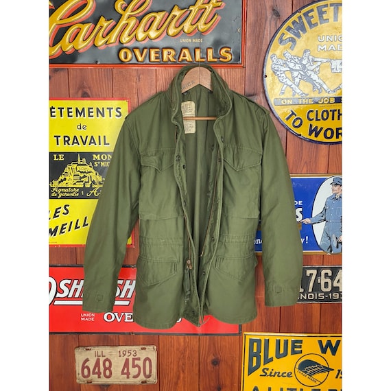 X Small Reg. Authentic 1977 US Army Vintage M-65 Field X Small Reg. Authentic 1977 US Army Vintage M-65 Field