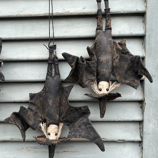 Primitive Moon - Etsy