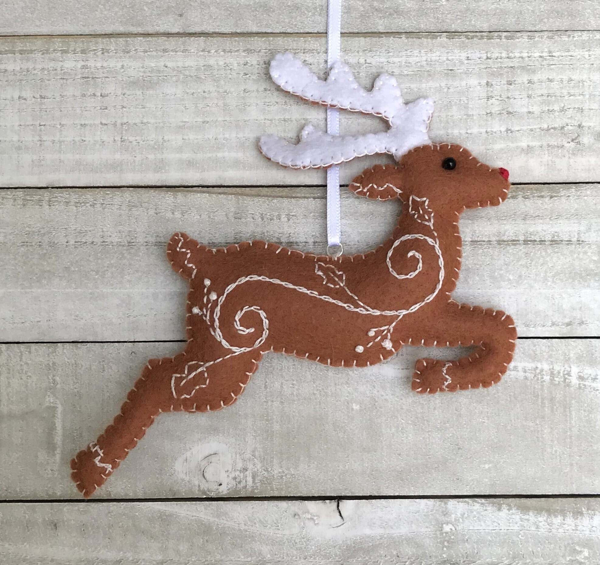 DIY Kit Christmas Gingerbread Reindeer Ornament Wool Felt Embroidery ...