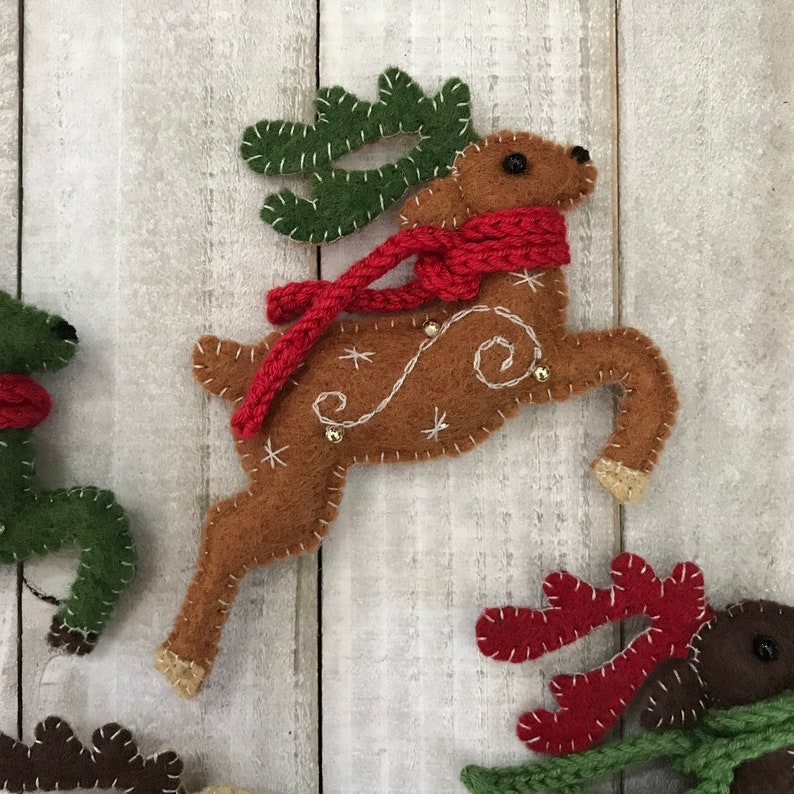 Christmas Felt Ornament Kit, DIY, Makes 5 Mini Reindeer Gold Accents ...