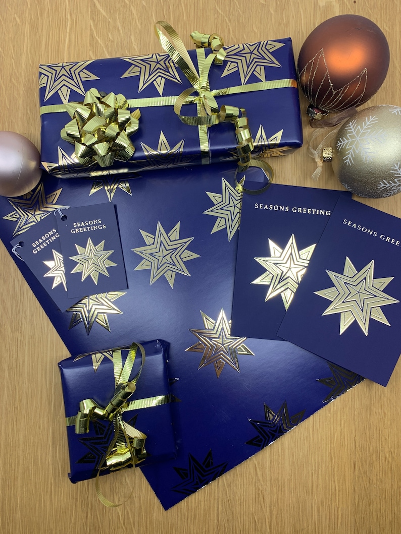 Luxury Gold Foil Star Wrapping Paper With FREE Gift Tags, Perfect for ...
