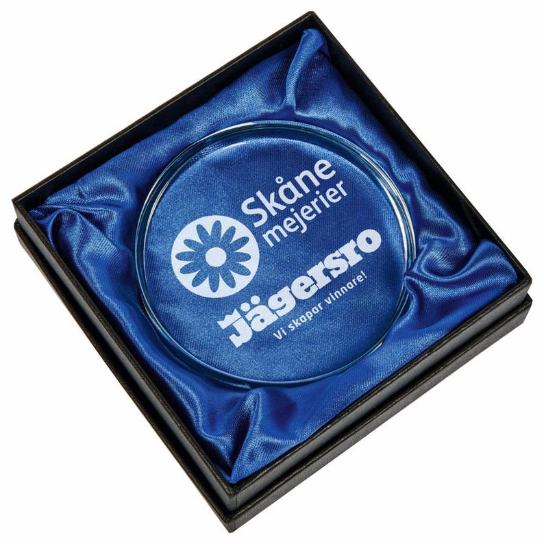 Round Glass Paperweight (in Presentation Case) - Personalisable ...