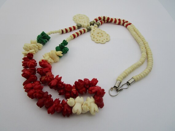 Wonderful Antique Mega Carved Bone & Colored Beaded F… - Gem