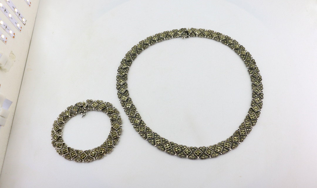 Vintage Sparkling XO Hearts Squares Bars Marcasite Stones Design Link ...
