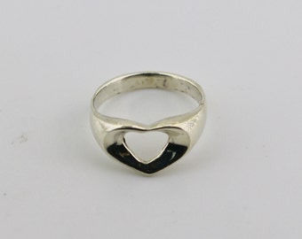 Silver Heart Ring - Etsy
