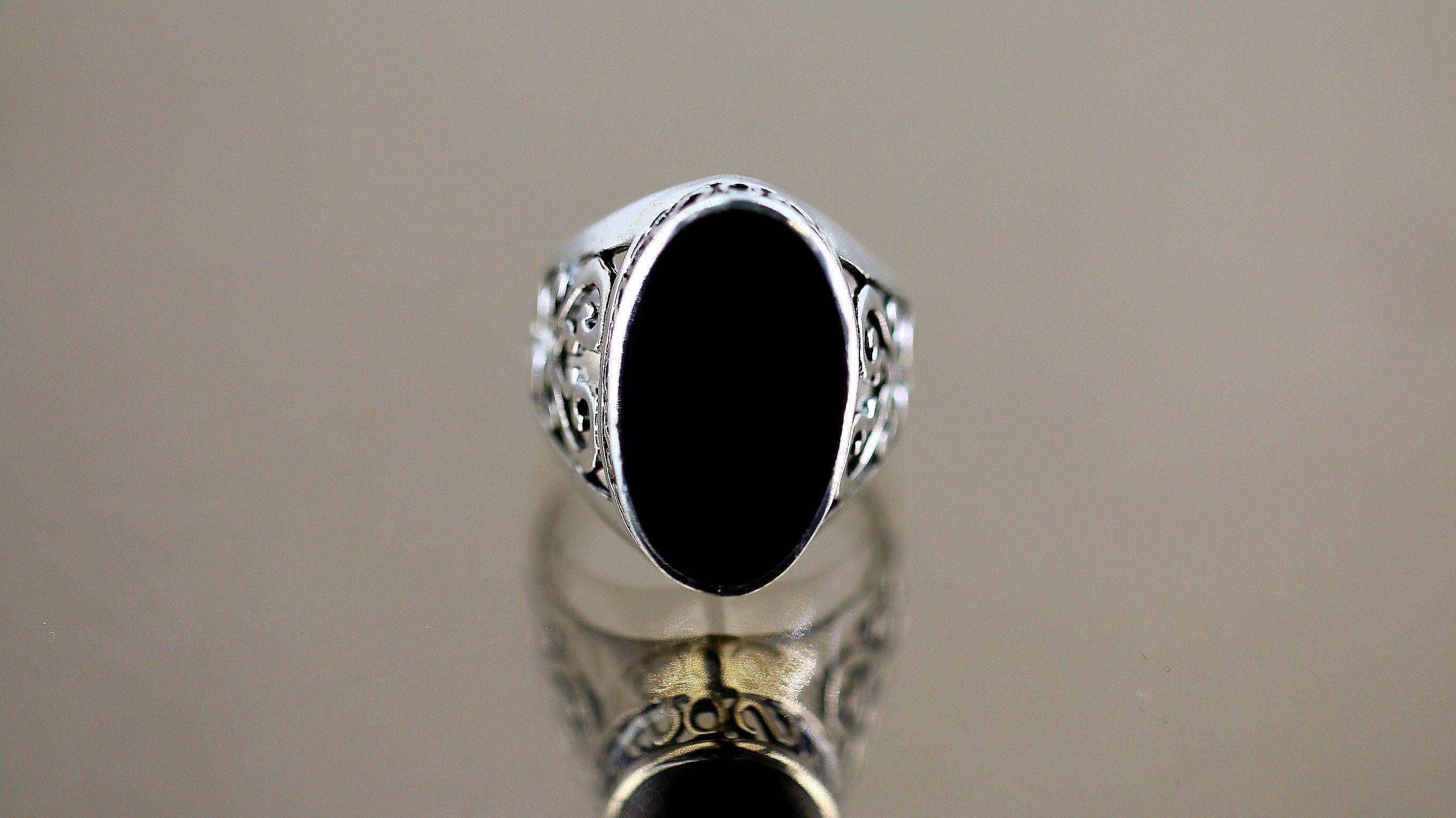 Vintage Large Big Oval Shiny Cut Scroll Black Onyx Design Ring | Etsy