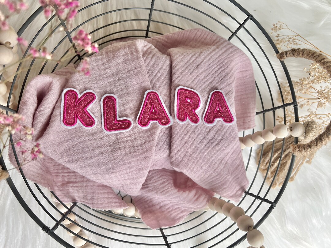 Parche de aplicación de nombre de letras rosa brillante cono de escuela ...