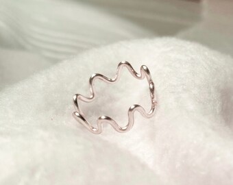 Wavy Ring | Etsy