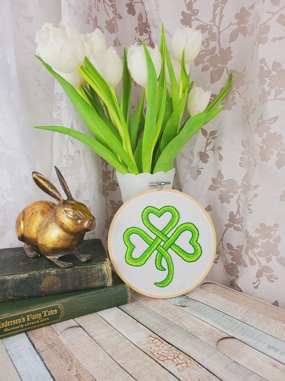 Embroidered Shamrock Wall Decoration Irish Decor Finished | Etsy