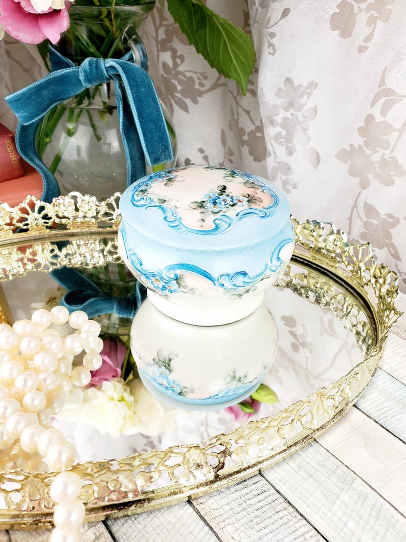 GORGEOUS Weimar Porcelain Powder Box With Lid With - Etsy