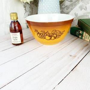 Pyrex Old Orchard Pattern Small Mixing Bowl, 1 1/2 Pt Bowl With Brown ...