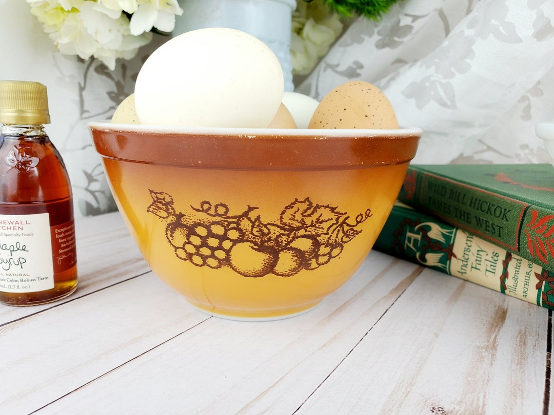 Pyrex Old Orchard Pattern Small Mixing Bowl, 1 1/2 Pt Bowl With Brown ...