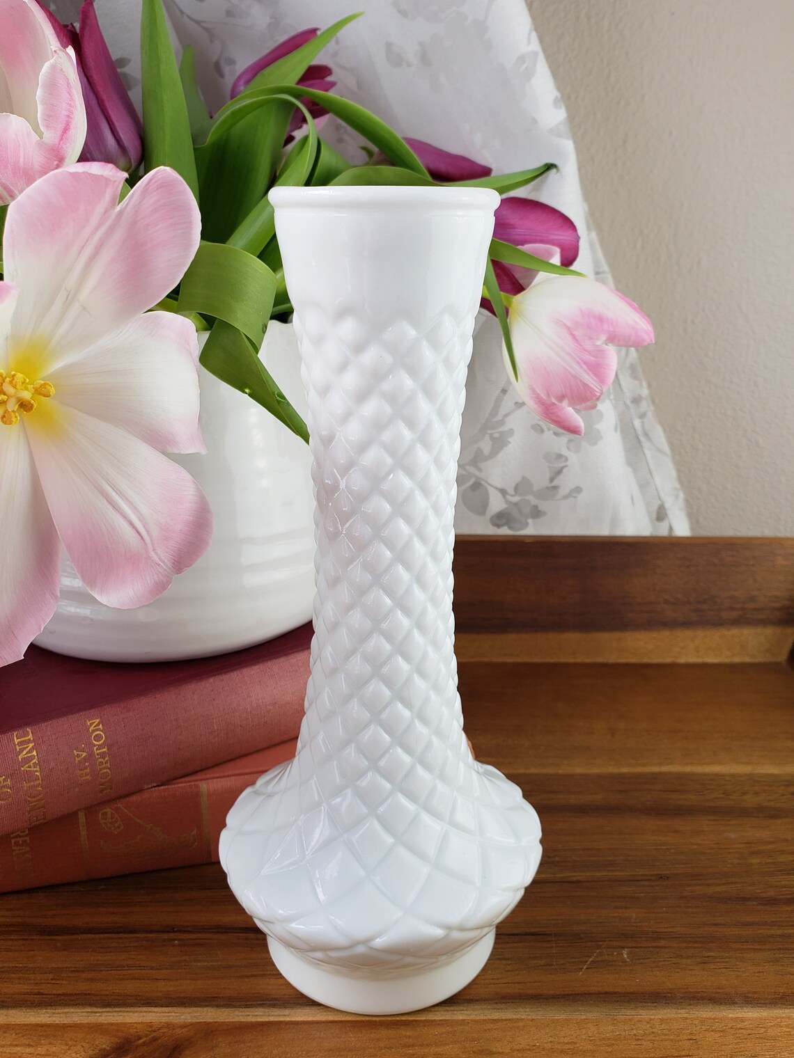 White Milk Glass Diamond Pattern Vase Crisscross Pattern - Etsy