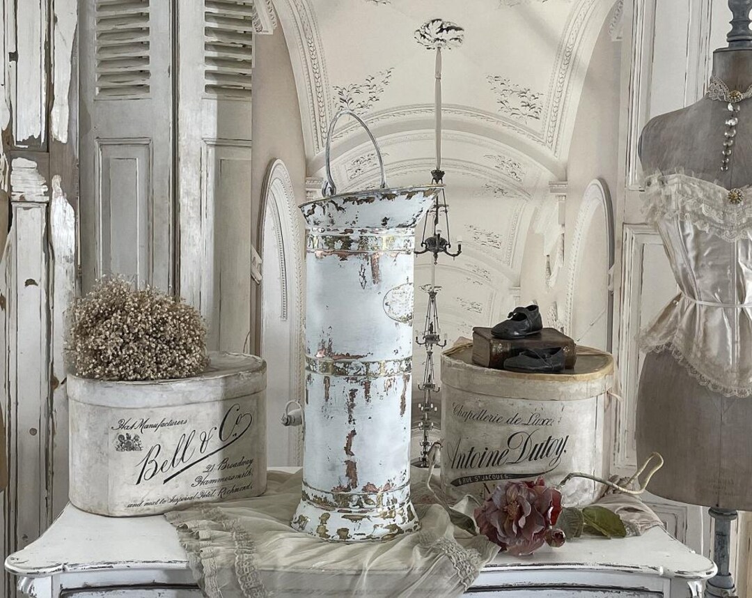 Vintage Umbrella Stand/chute in Shabby Dress - Etsy