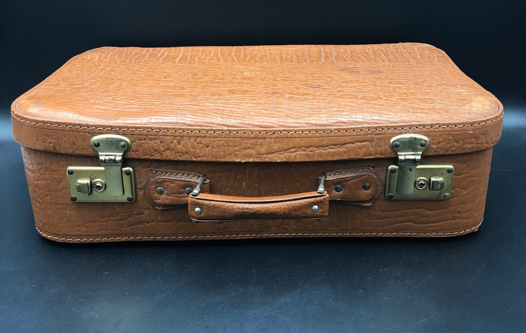Leather Case Karl Baisch - Etsy