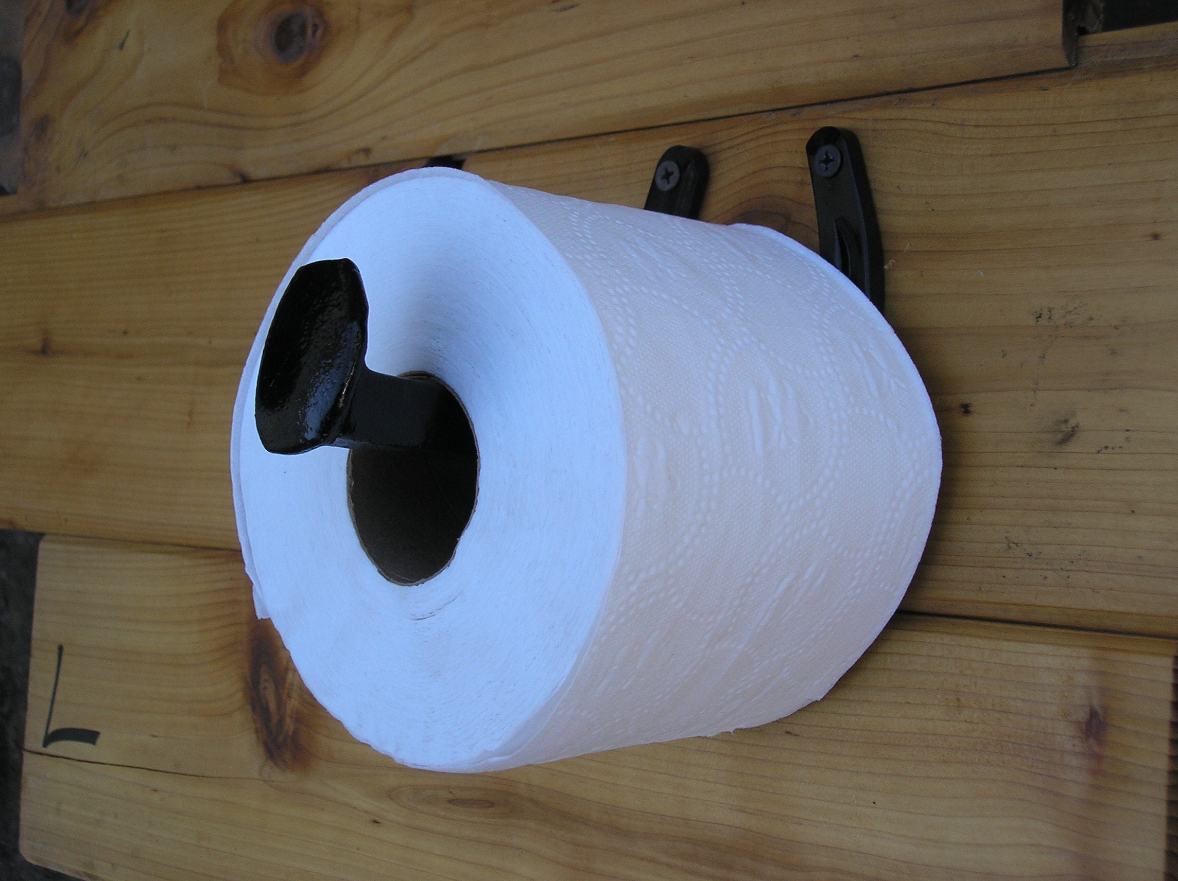 Horseshoe & Railroad Spike Toilet Paper Holder - Etsy