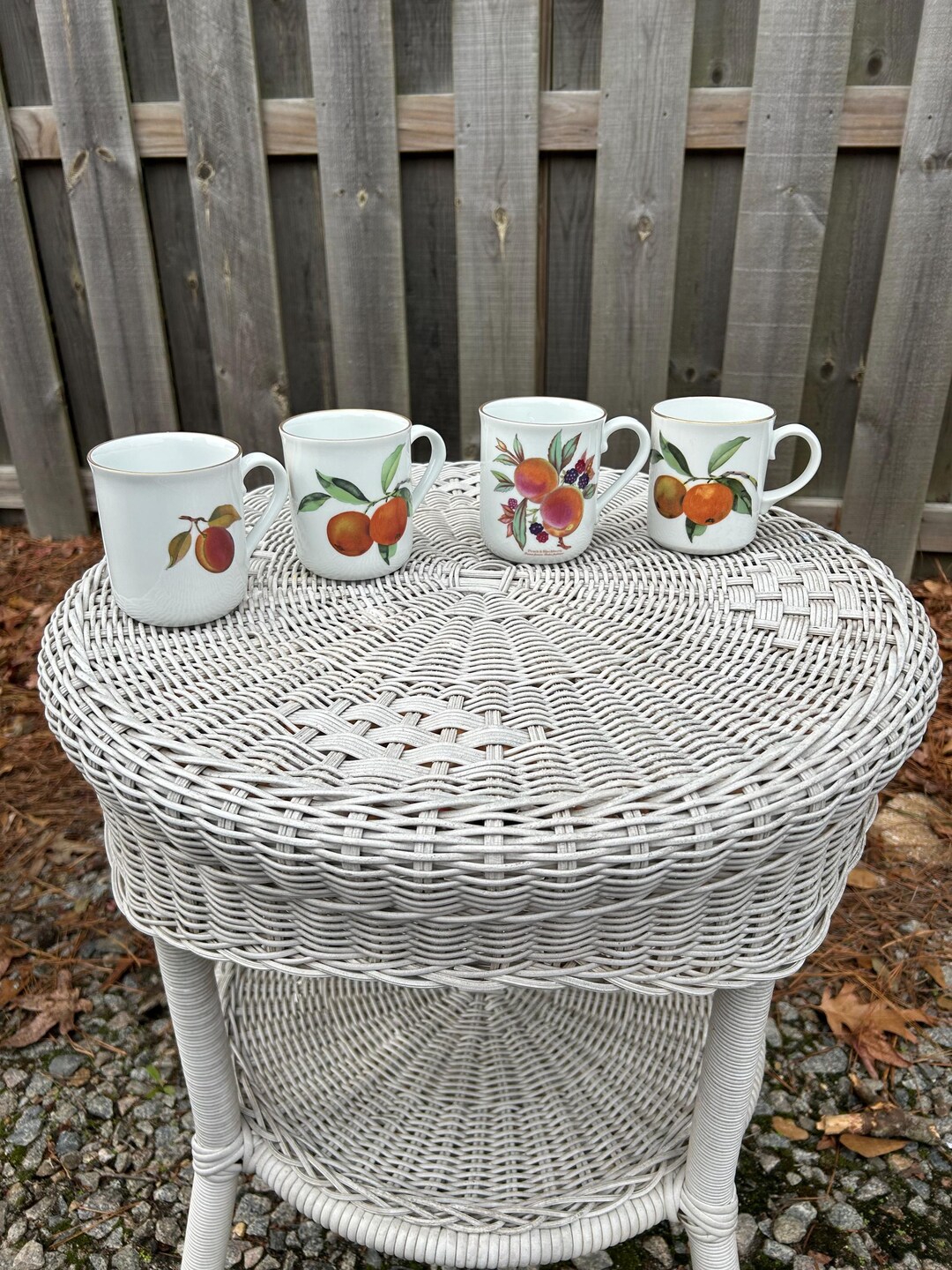 Vintage Fine Porcelain Evesham Pattern Royal Worcester Set of Four ...