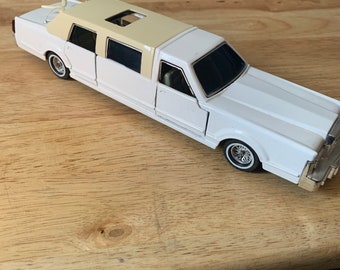 Vintage 1957 Chevy Dragster 1/24 Scale, Diecast Black With Yellow ...