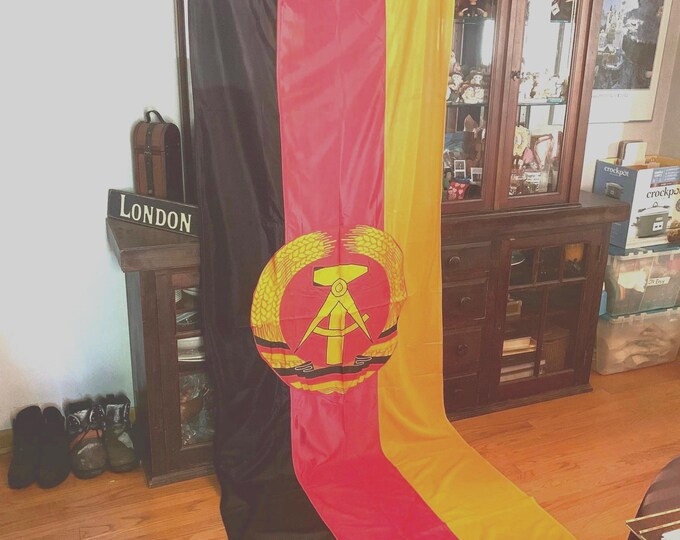 Vintage 1970s Original Cold War, DDR East German Vertical Flag for ...