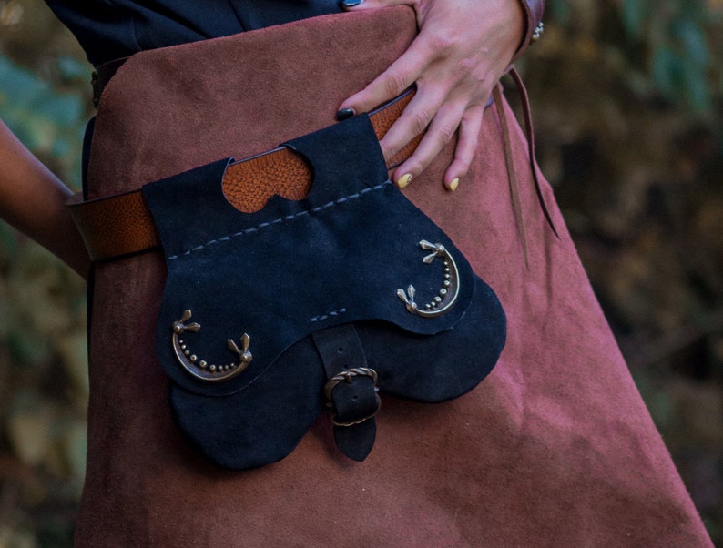 Handmade Kidney Pouch Medieval 14th Century Replica High - Etsy
