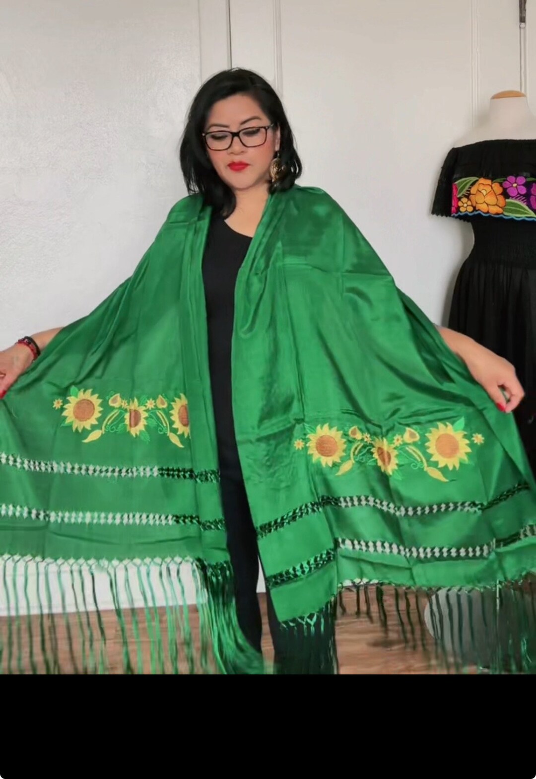 Authentic Mexican Elegance: Green Rebozo Tradition, 24.5” Wide X 77 ...