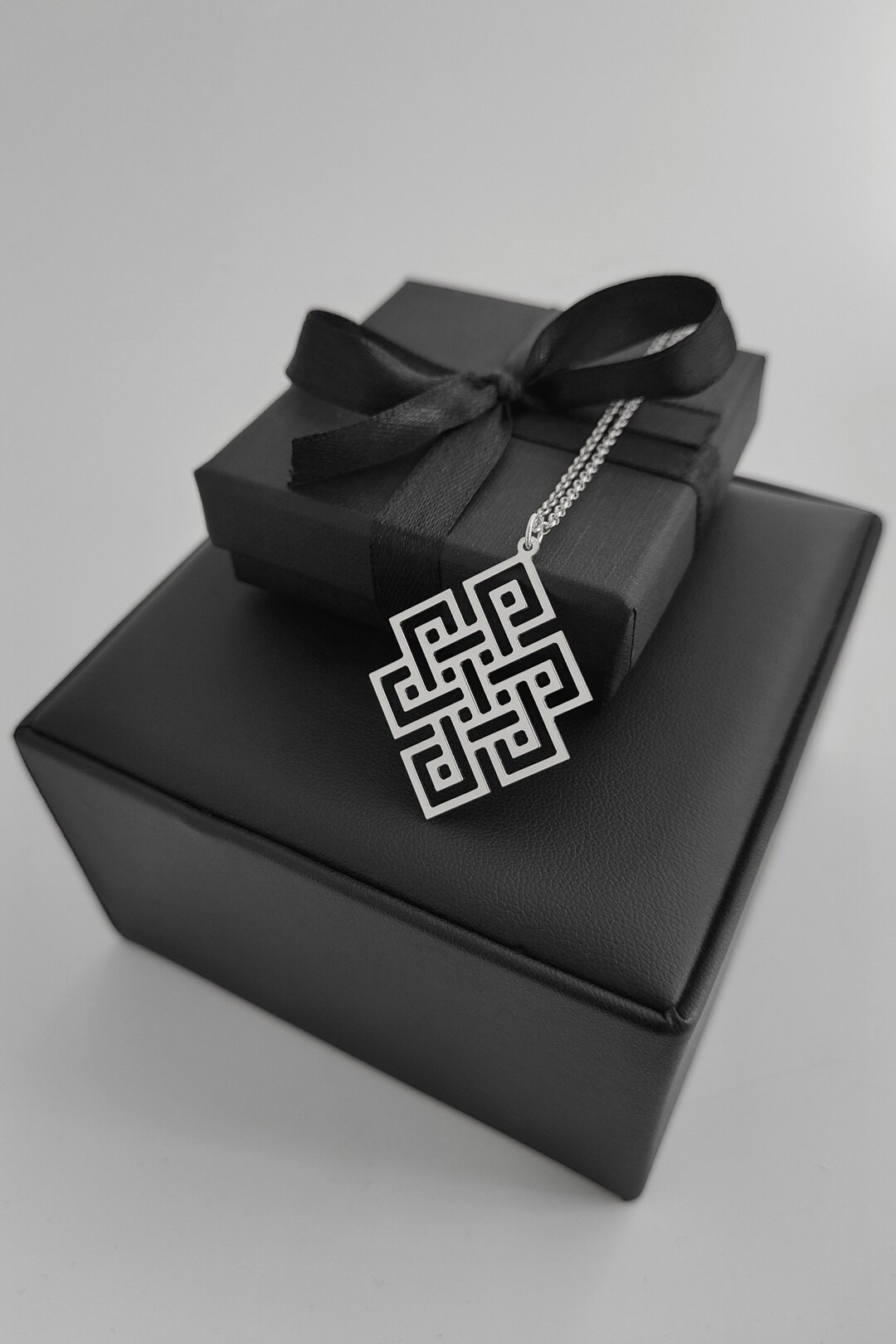 Shrivatsa, Infinity Knot Necklace, Eternal Knot. Buddhist Jewelry ...