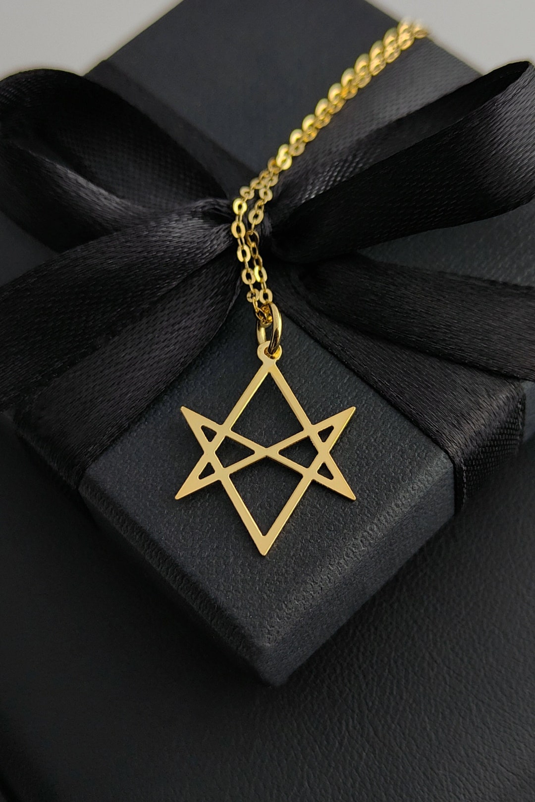Unicursal Hexagram With 14K Gold Chain. 14K Solid Gold Hexagram ...