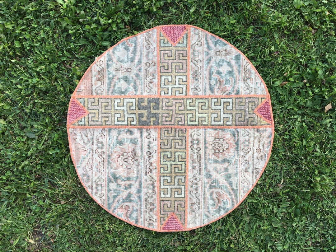 2’4x2’4 Vintage Round Rug, Circle Rug, Cross Patterned Area Rug ...