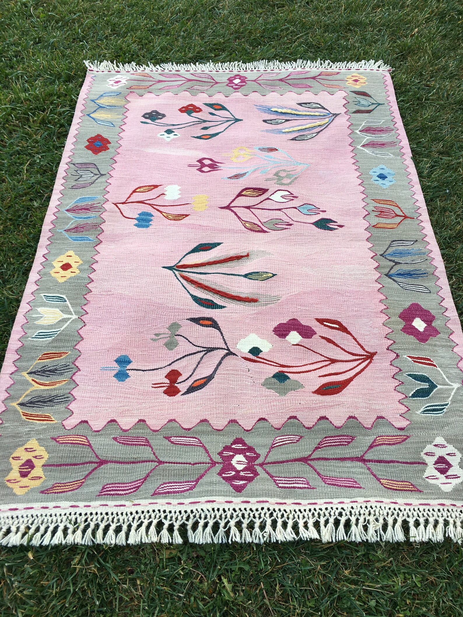 Hand-woven Carpet With Colorful Pink Flower Garden Pink - Etsy