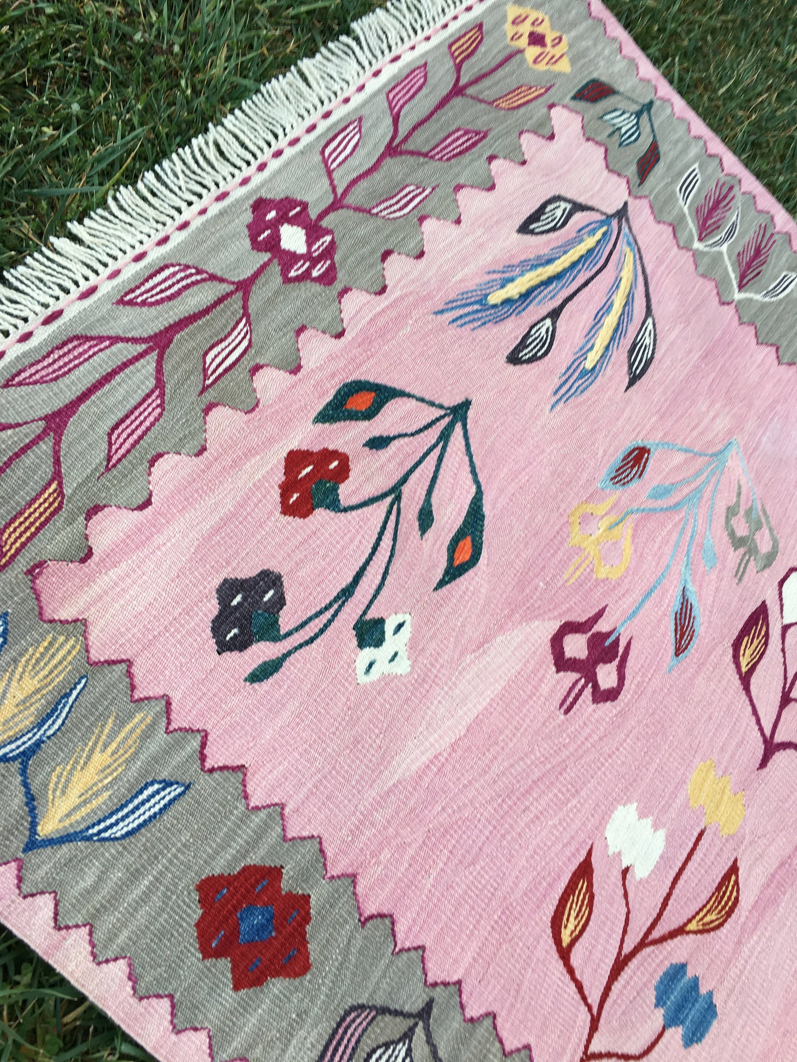 Hand-woven Carpet With Colorful Pink Flower Garden Pink - Etsy