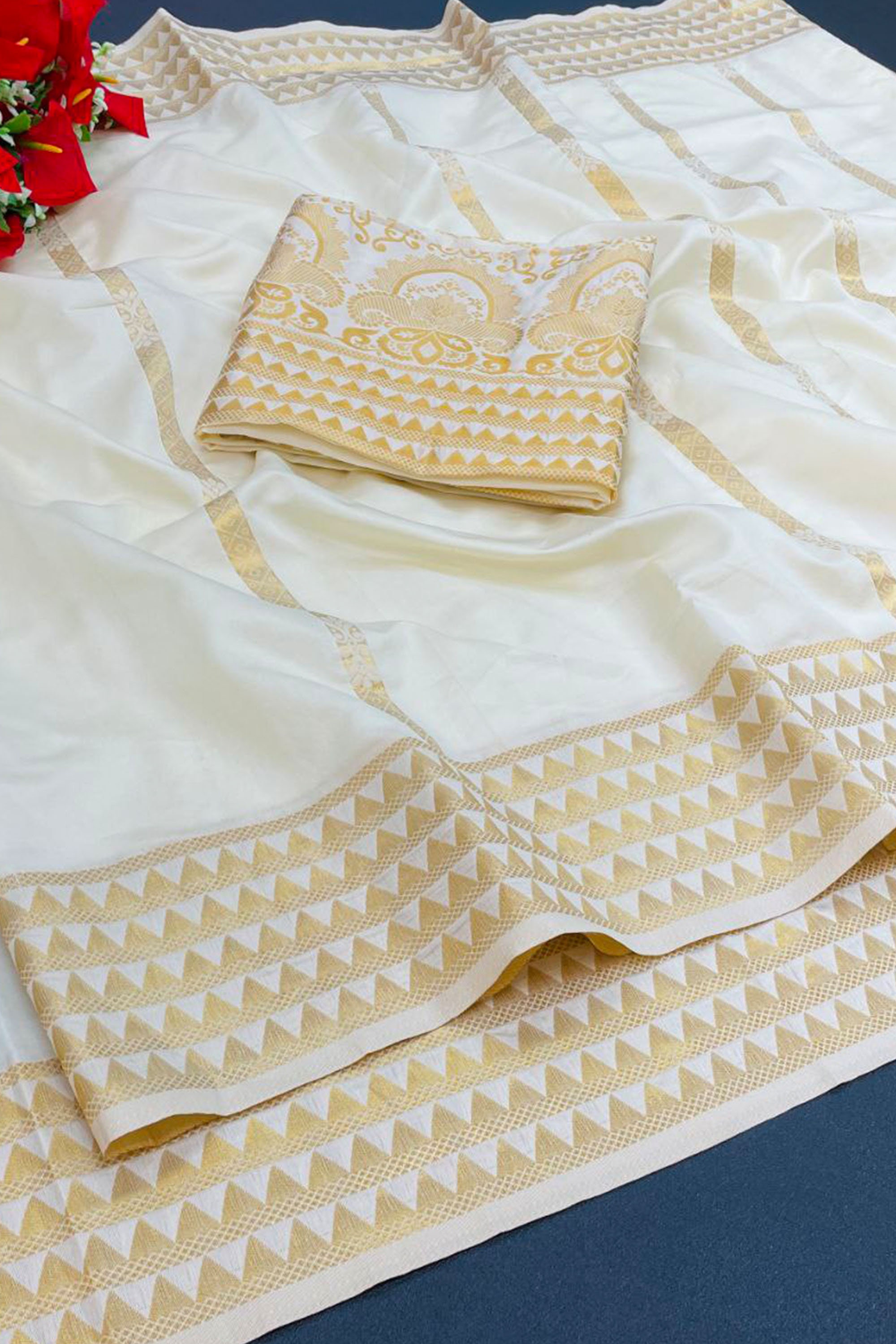 Off White Color Saree With Blouse Piece, Cotton Silk Saree for Women ...