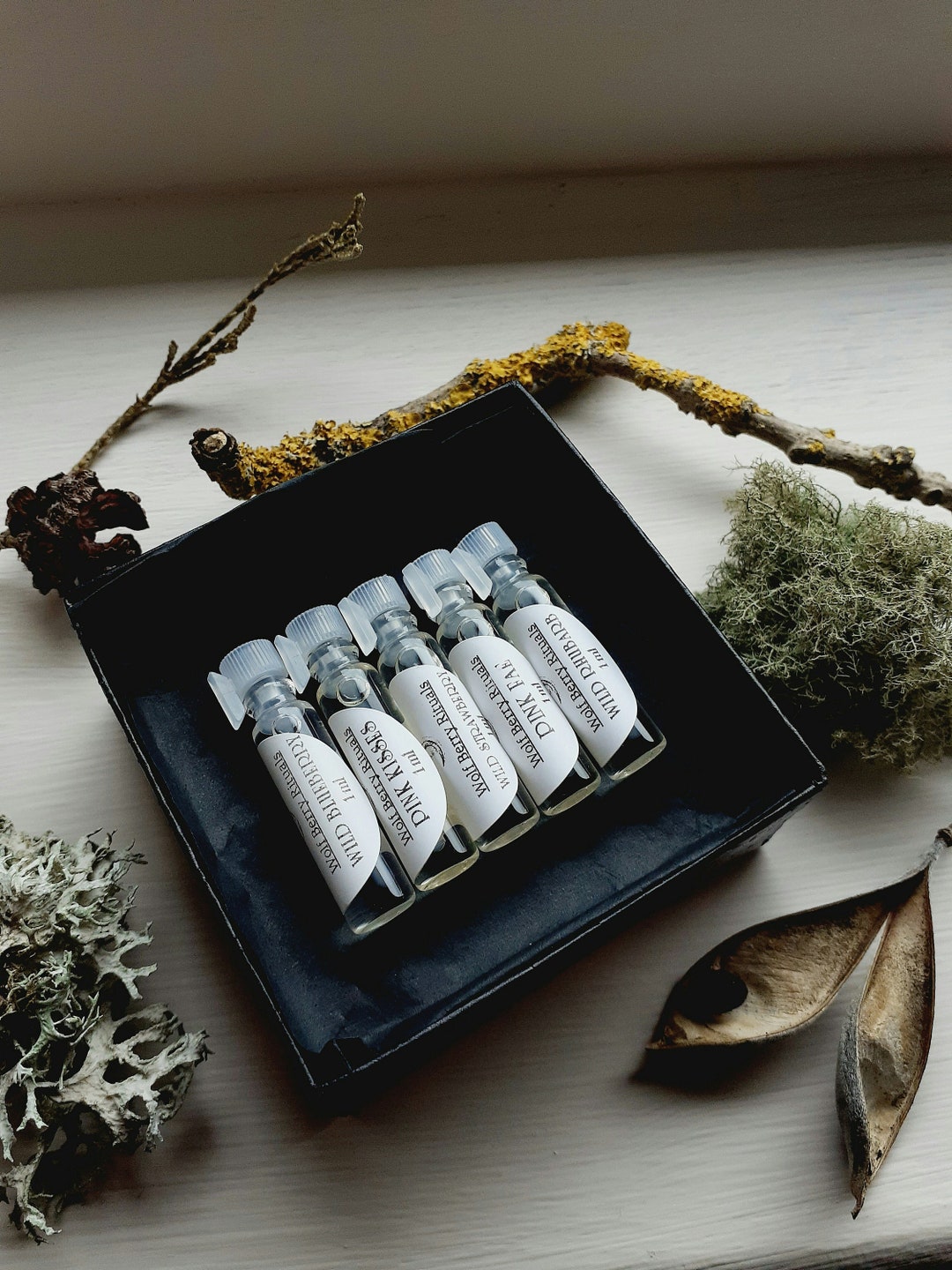 Perfume Oil Sample Collection Wild Sweetness Box 1ml Glass Vial Samples ...