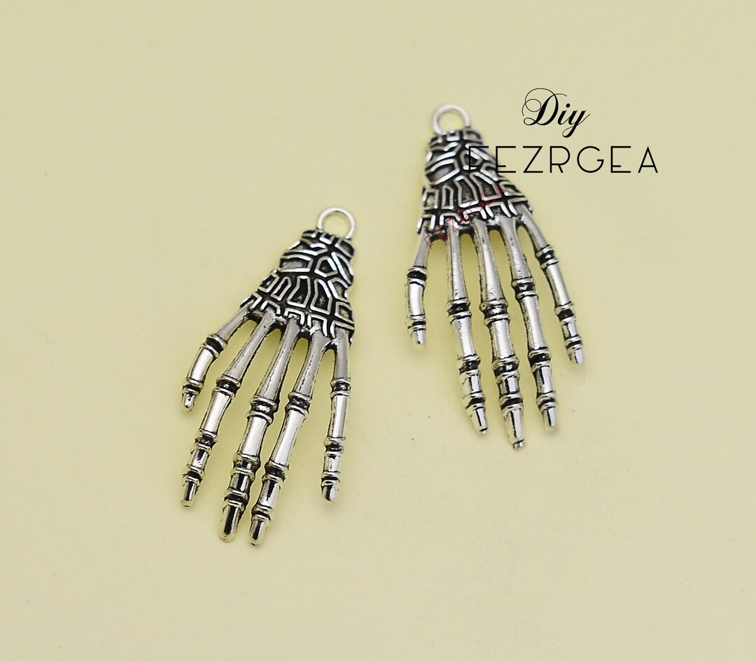 10PCS Antique Silver Skeleton Hand Charms. Halloween Pendants. DH9637 ...