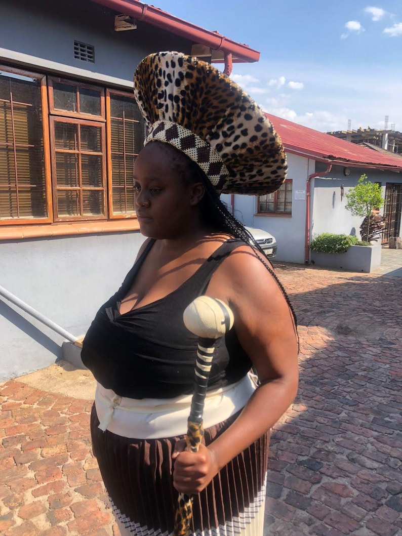 Leopard Print Zulu Isicholo Hat, Skirt & 90cm Knobkerrie Set for Women ...