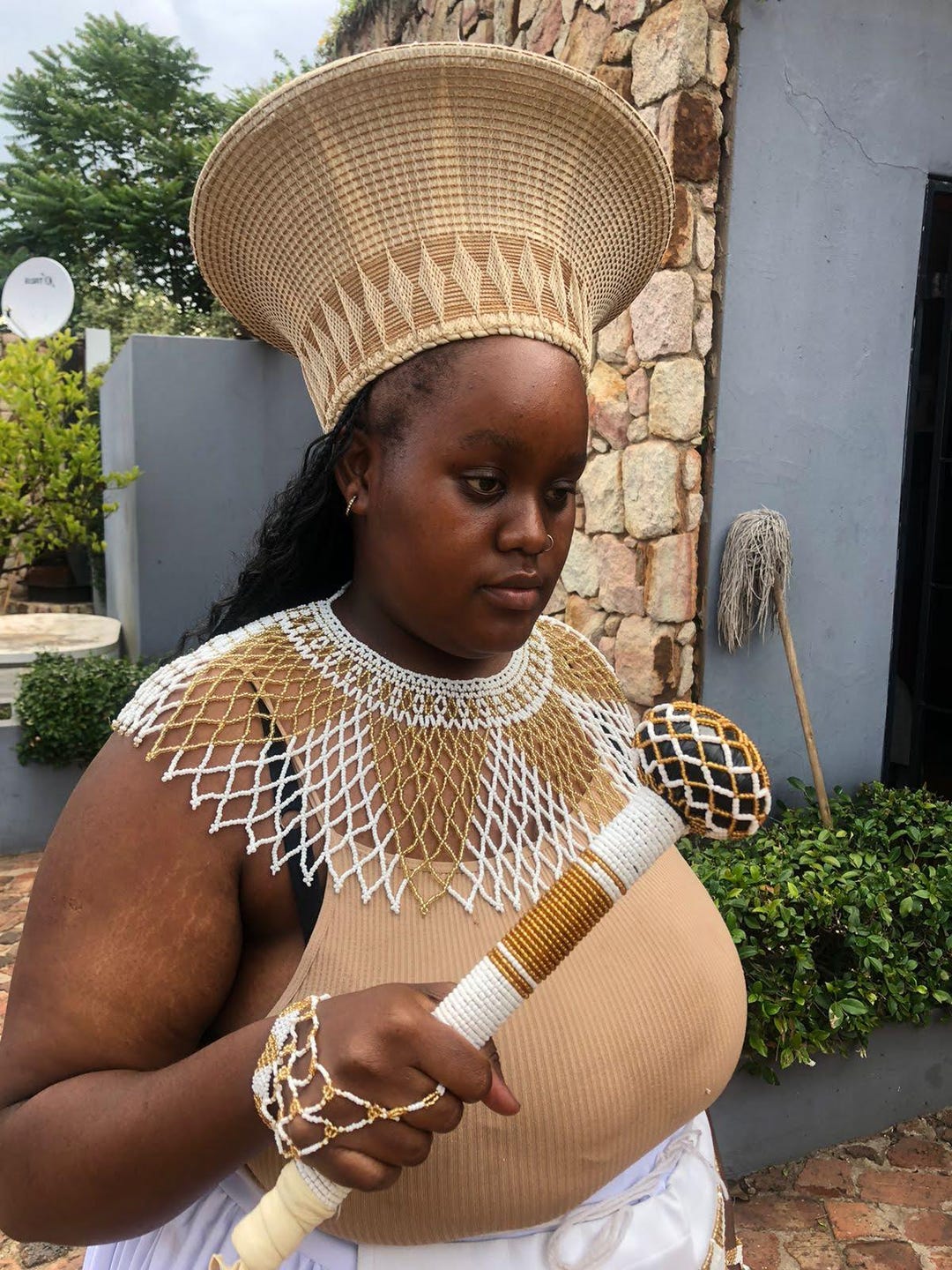Traditional Zulu 3-piece Set: Natural Woven Isicholo Hat, Beaded Choker ...