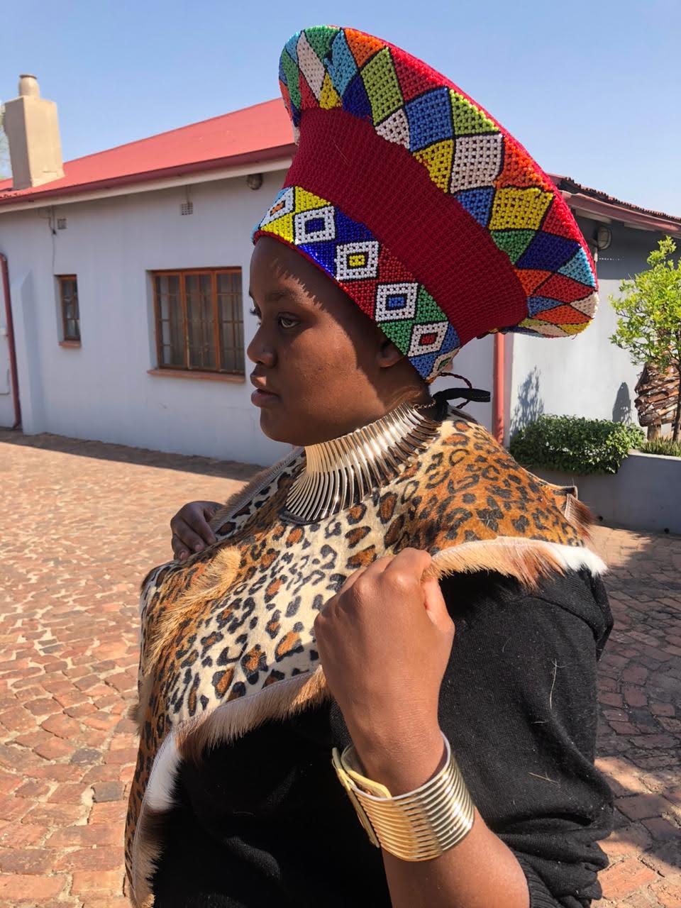 4-piece Double Framed Red Zulu Isicholo Hat, Isipango Chestguard, Gold ...