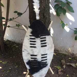 Real Cowskin 70cm Black & White Zulu Warrior Shield (ihawu ...