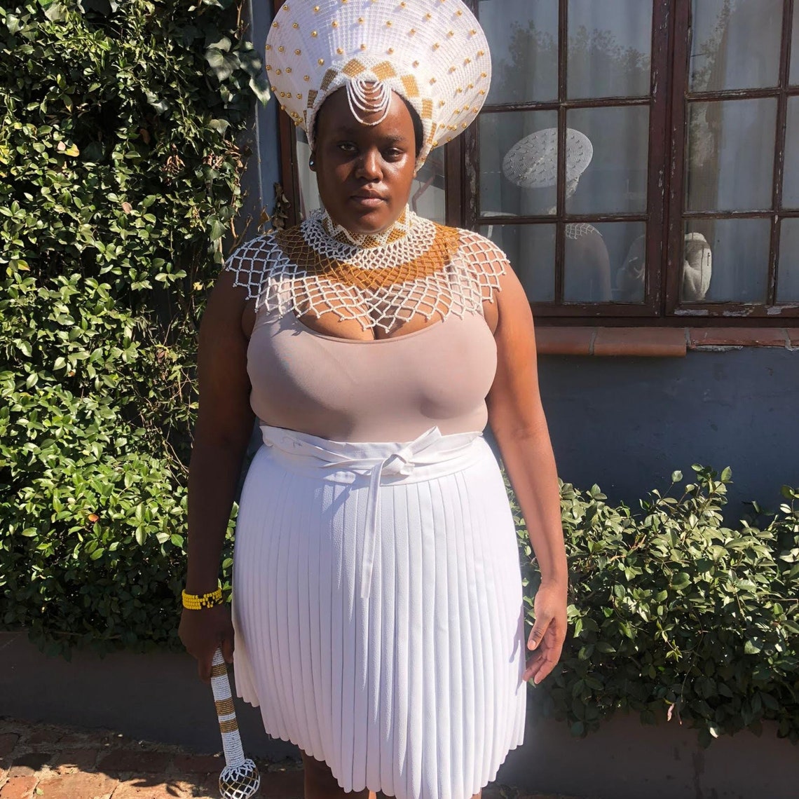 White and Gold Zulu Isicholo Hat Set With Skirt, Necklace, Knobkerrie ...