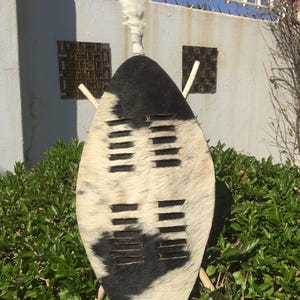 Real Cowskin 70cm Black & White Zulu Warrior Shield (ihawu ...