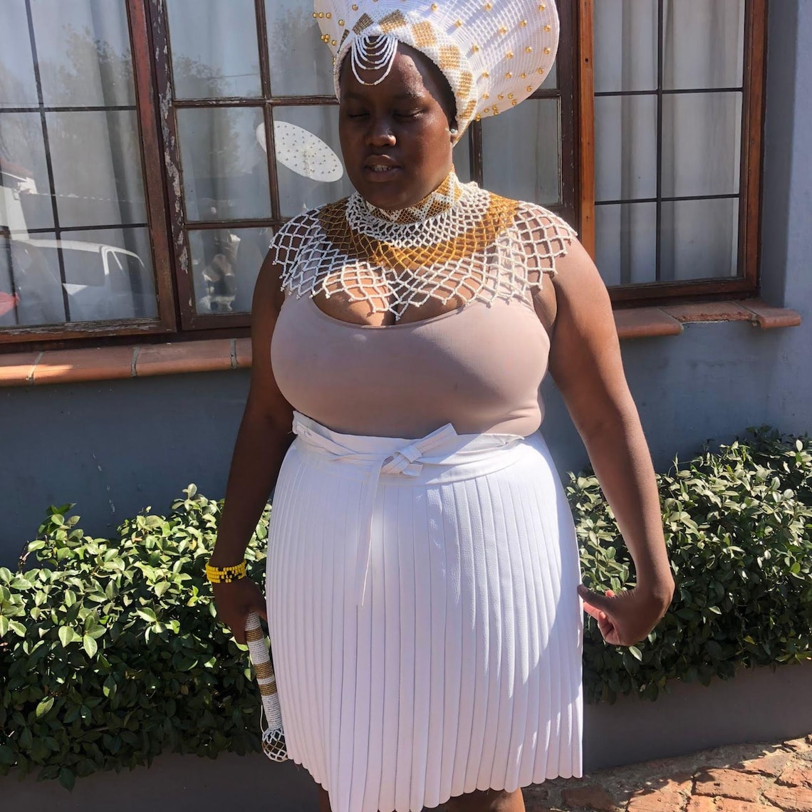 White and Gold Zulu Isicholo Hat Set With Skirt, Necklace, Knobkerrie ...