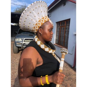 4 in 1 Gold and White Isicholo Zulu Hat, Ndebele Isigolwani Hoop Set ...
