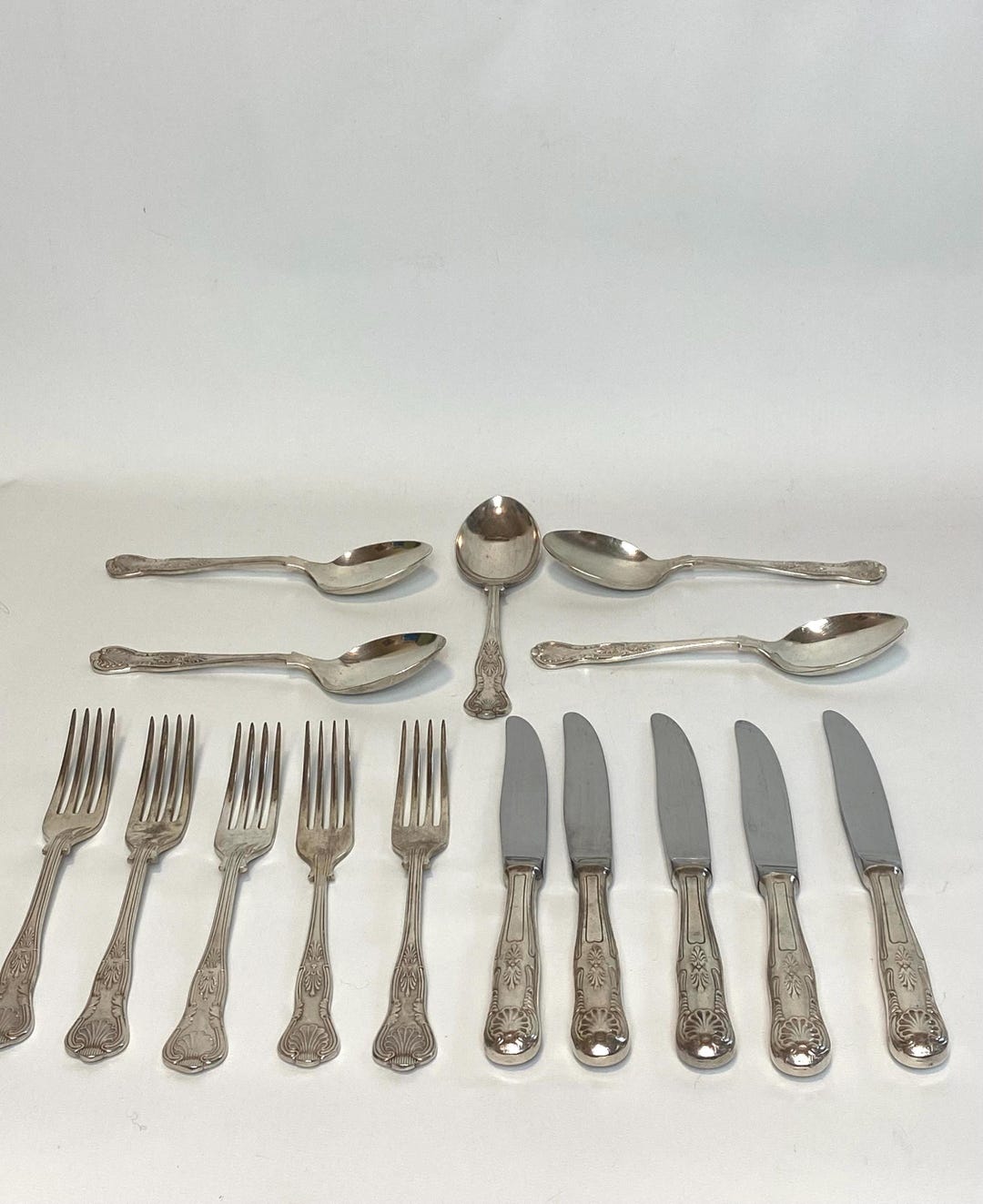 Vintage Newbridge Kings Pattern Silver Plated Cutlery Set (15 Pieces ...