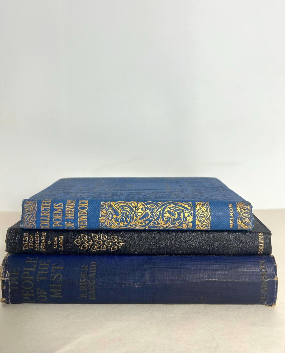 Vintage Book Bundle: Old Book Set / Antique Shelf Decor - Etsy