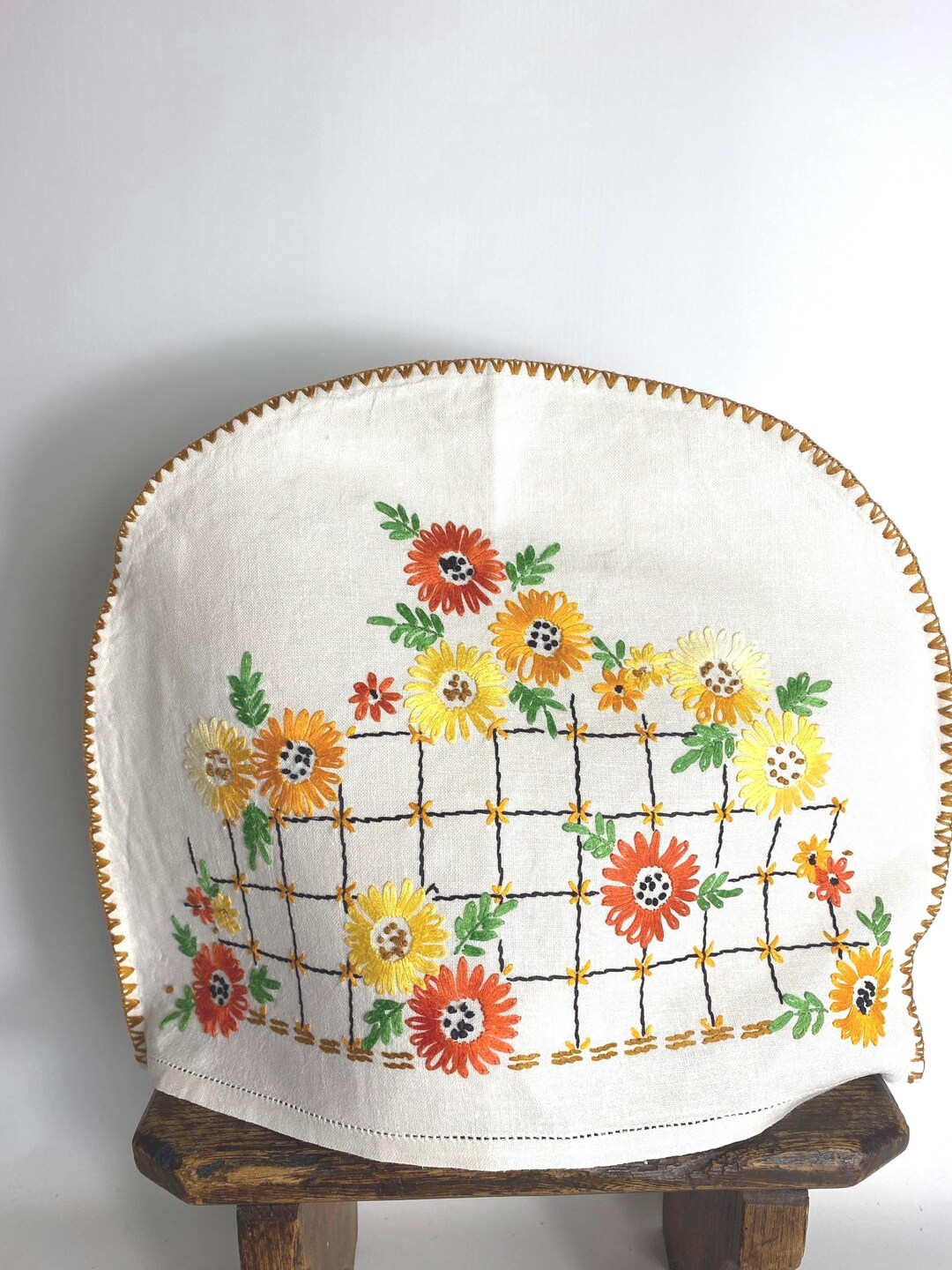Vintage Tea Cosy Cover - 1950s English Embroidered Linen Tea Cozy ...