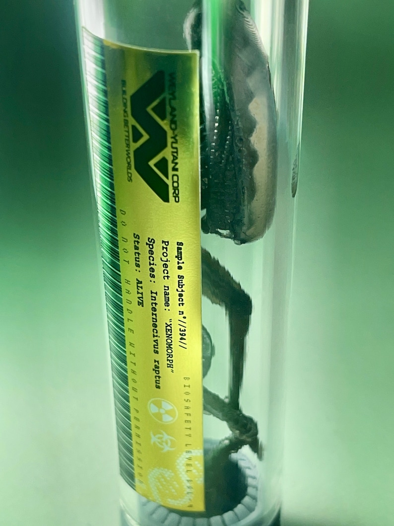 Alien Xenomorph/facehugger/chestburster Weyland Vial Capsule - Etsy