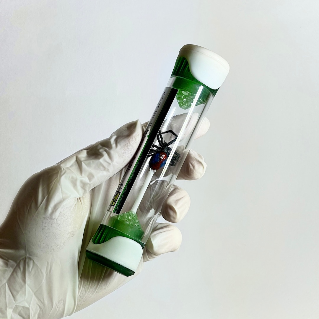 Oscorp Radioactive Spider Lab Capsule Prop (spider-man) - Etsy